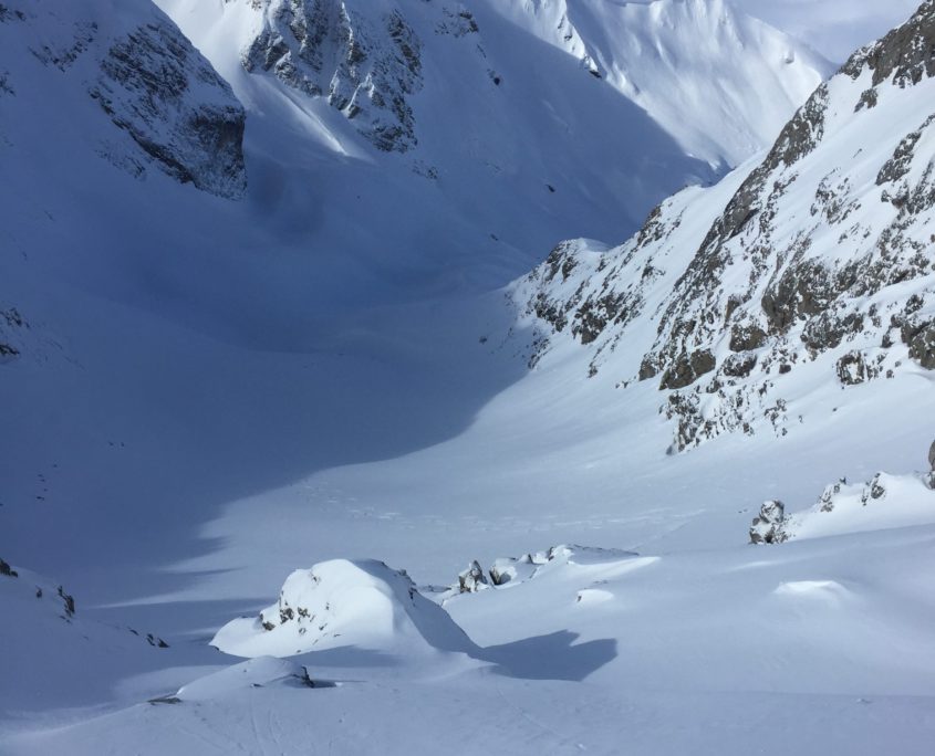 Ski the famous off piste run Valluga in St.Anton with our mountain ...