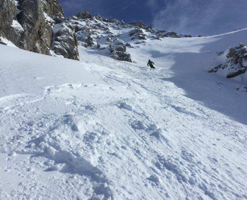 Ski the famous off piste run Valluga in St.Anton with our mountain ...